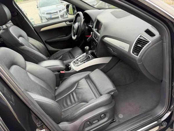 Black Audi Q5 2011 in Siauliai, with an engine capacity of 2.97 L and mileage of 297 thousand km for 9100 €, photo 10 on AUTOMOTO.COM.LV