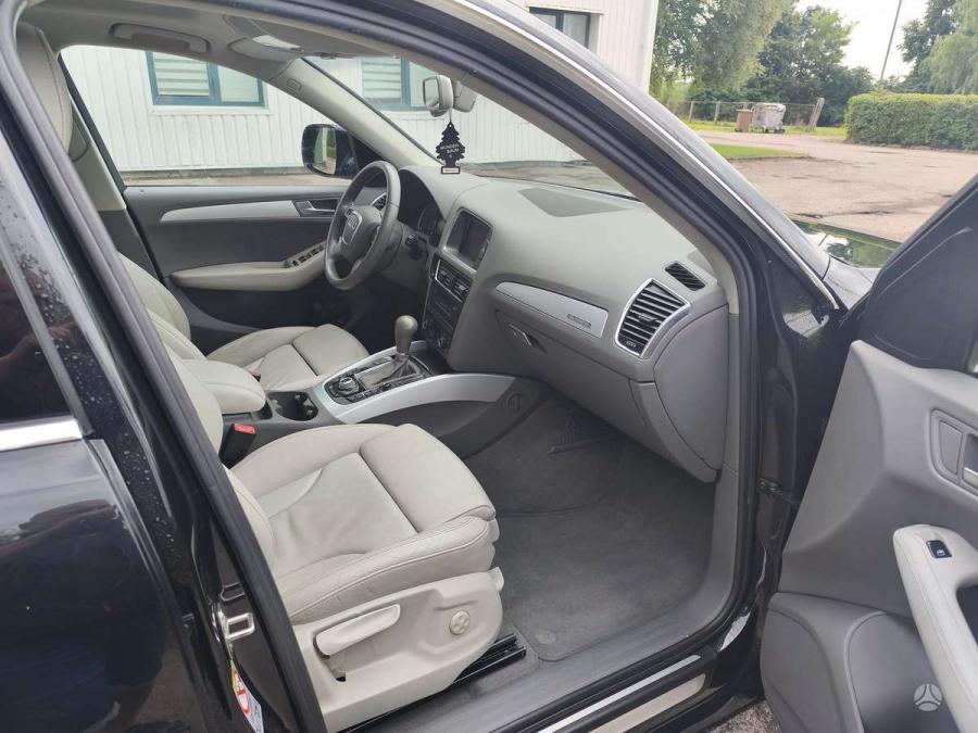 Melns Audi Q5 2011 Kelmė, ar dzinēja tilpumu 2.97 L un nobraukumu 380 tūkst. km par 7900 €, foto 7 vietnē AUTOMOTO.COM.LV