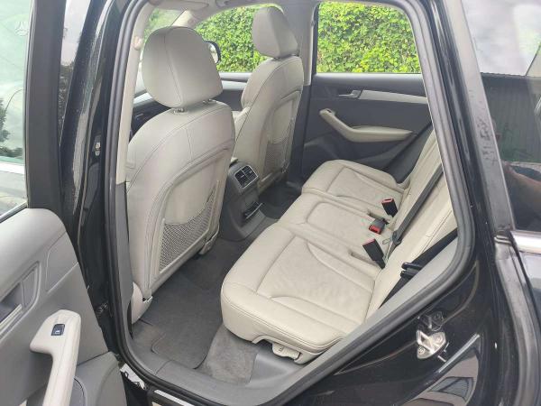 Black Audi Q5 2011 in Kelme, with an engine capacity of 2.97 L and mileage of 380 thousand km for 7900 €, photo 7 on AUTOMOTO.COM.LV