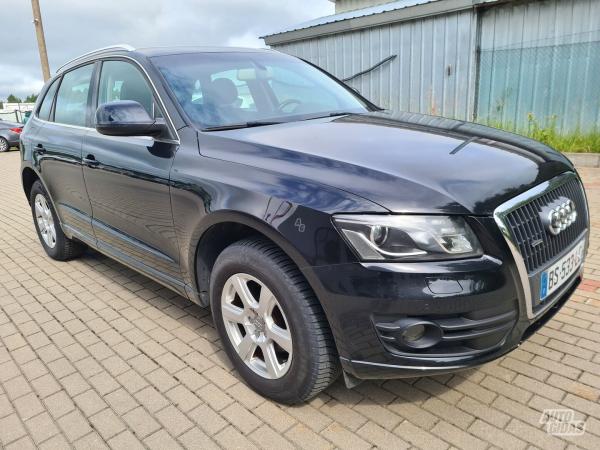 Black Audi Q5 2011 in Utena, with an engine capacity of 2.00 L and mileage of 231 thousand km for 9990 €, photo 1 on AUTOMOTO.COM.LV