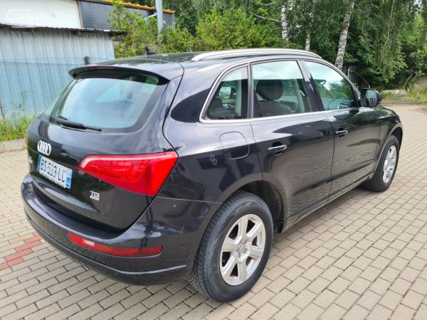 Black Audi Q5 2011 in Utena, with an engine capacity of 2.00 L and mileage of 231 thousand km for 9990 €, photo 4 on AUTOMOTO.COM.LV