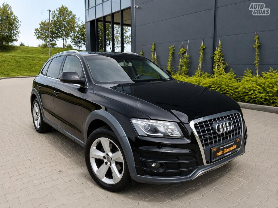 Black Audi Q5 2011 in Vilnius, with an engine capacity of 2.00 L and mileage of 252 thousand km for 9750 €, photo 1 on AUTOMOTO.COM.LV
