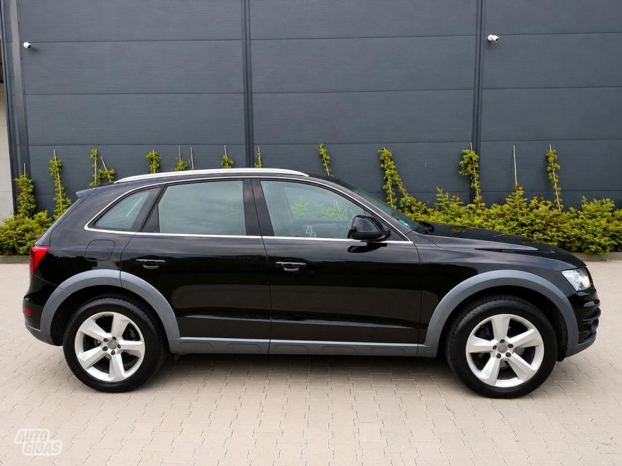 Black Audi Q5 2011 in Vilnius, with an engine capacity of 2.00 L and mileage of 252 thousand km for 9750 €, photo 7 on AUTOMOTO.COM.LV