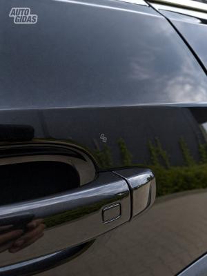 Black Audi Q5 2011 in Vilnius, with an engine capacity of 2.00 L and mileage of 252 thousand km for 9750 €, photo 8 on AUTOMOTO.COM.LV