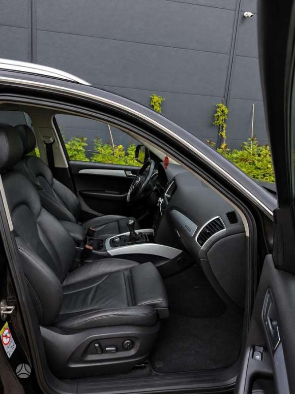Black Audi Q5 2011 in Vilnius, with an engine capacity of 1.97 L and mileage of 252 thousand km for 9750 €, photo 10 on AUTOMOTO.COM.LV