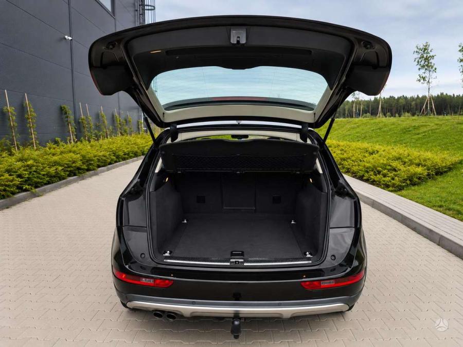 Black Audi Q5 2011 in Vilnius, with an engine capacity of 1.97 L and mileage of 252 thousand km for 9750 €, photo 14 on AUTOMOTO.COM.LV