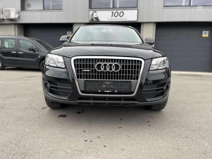 Black Audi Q5 2011 in Siauliai, with an engine capacity of 1.97 L and mileage of 233 thousand km for 8500 €, photo 3 on AUTOMOTO.COM.LV