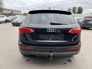 Black Audi Q5 2011 in Siauliai, with an engine capacity of 1.97 L and mileage of 233 thousand km for 8500 €, photo 5 on AUTOMOTO.COM.LV