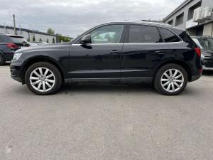 Black Audi Q5 2011 in Siauliai, with an engine capacity of 1.97 L and mileage of 233 thousand km for 8500 €, photo 9 on AUTOMOTO.COM.LV