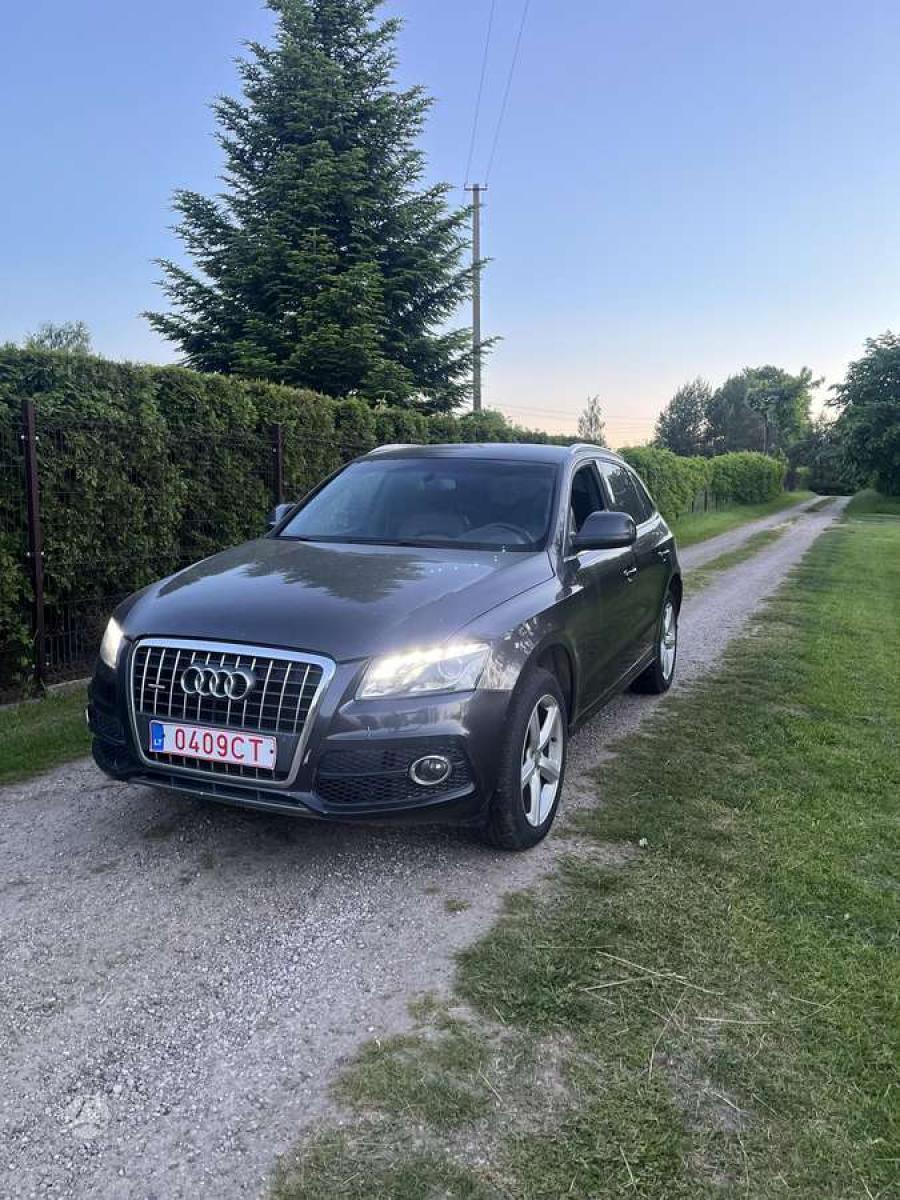 Black Audi Q5 2011 in Kaisiadorys, with an engine capacity of 1.97 L and mileage of 255 thousand km for 6900 €, photo 3 on AUTOMOTO.COM.LV