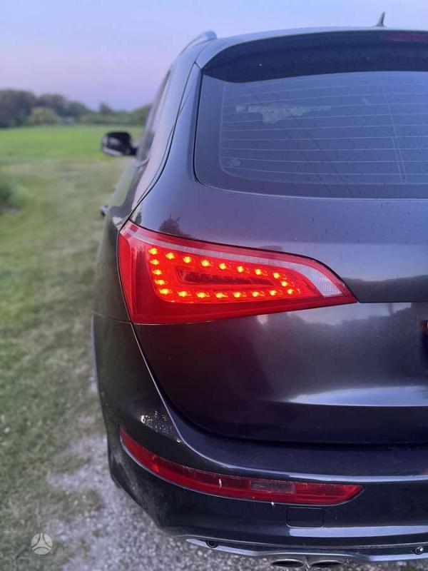 Black Audi Q5 2011 in Kaisiadorys, with an engine capacity of 1.97 L and mileage of 255 thousand km for 6900 €, photo 9 on AUTOMOTO.COM.LV