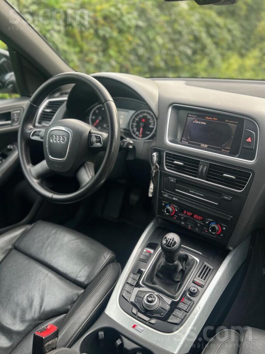 Black Audi Q5 2011 in Bauska, with an engine capacity of 2.00 L and mileage of 259 thousand km for 12000 €, photo 6 on AUTOMOTO.COM.LV