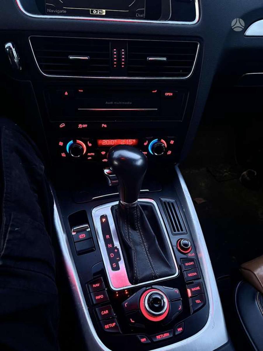 Melns Audi Q5 2011 Kaišiadorys, ar dzinēja tilpumu 1.97 L un nobraukumu 255 tūkst. km par 6900 €, foto 14 vietnē AUTOMOTO.COM.LV