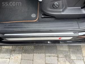 Black Audi Q5 2011 in Riga, with an engine capacity of 3.00 L and mileage of 187 thousand km for 12579 €, photo 13 on AUTOMOTO.COM.LV