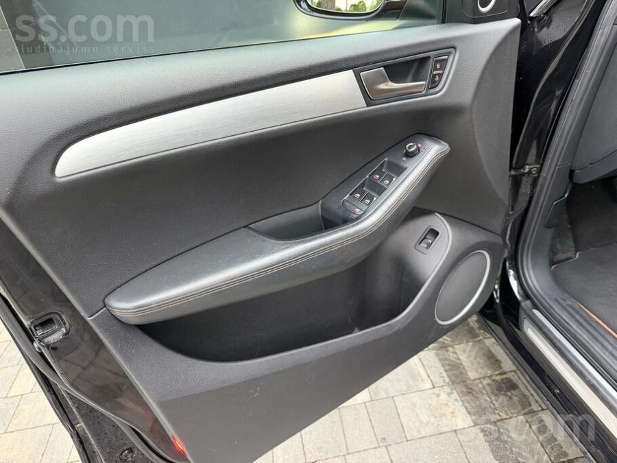 Black Audi Q5 2011 in Riga, with an engine capacity of 3.00 L and mileage of 187 thousand km for 12579 €, photo 14 on AUTOMOTO.COM.LV