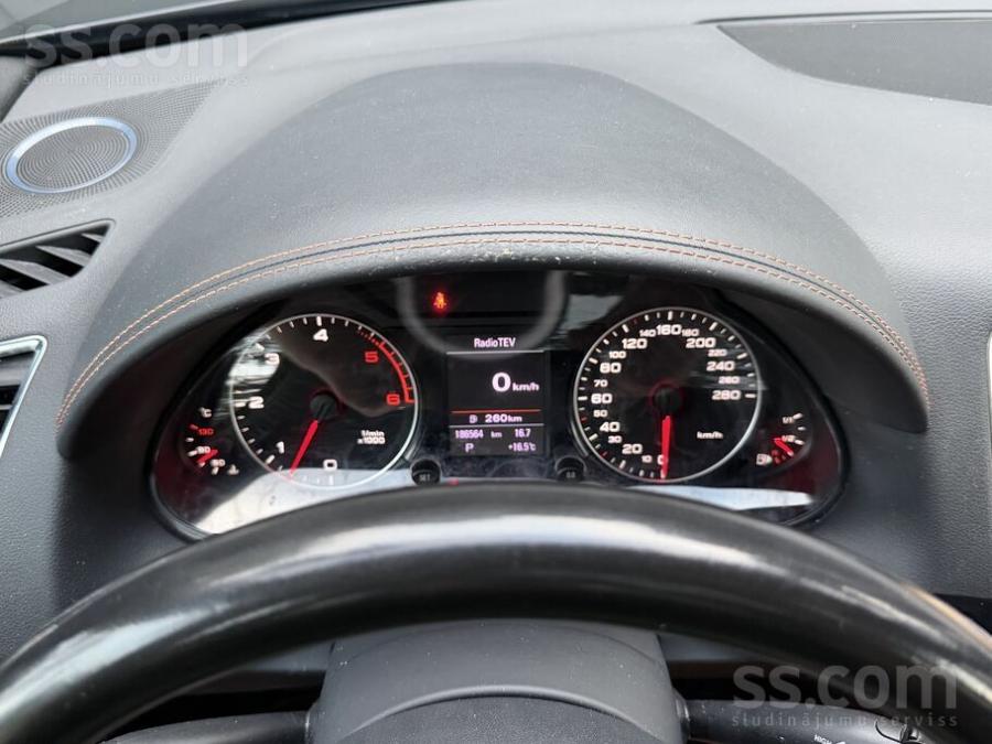 Black Audi Q5 2011 in Riga, with an engine capacity of 3.00 L and mileage of 187 thousand km for 12579 €, photo 16 on AUTOMOTO.COM.LV