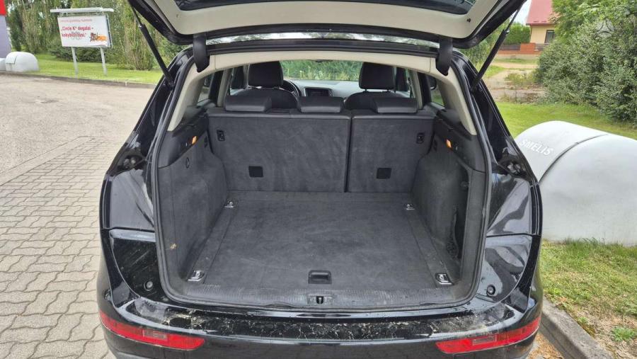 Black Audi Q5 2011 in Taurage, with an engine capacity of 1.97 L and mileage of 345 thousand km for 6300 €, photo 17 on AUTOMOTO.COM.LV