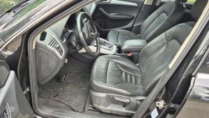 Black Audi Q5 2011 in Taurage, with an engine capacity of 1.97 L and mileage of 345 thousand km for 6300 €, photo 22 on AUTOMOTO.COM.LV