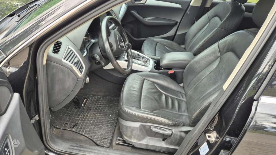 Black Audi Q5 2011 in Taurage, with an engine capacity of 1.97 L and mileage of 345 thousand km for 6300 €, photo 22 on AUTOMOTO.COM.LV
