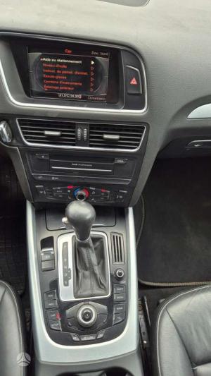 Black Audi Q5 2011 in Taurage, with an engine capacity of 1.97 L and mileage of 345 thousand km for 6300 €, photo 26 on AUTOMOTO.COM.LV