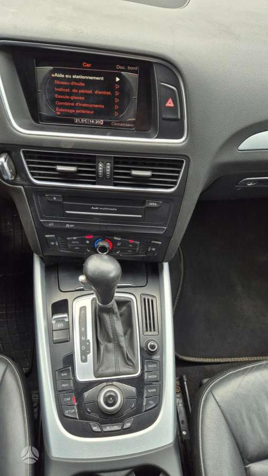 Black Audi Q5 2011 in Taurage, with an engine capacity of 1.97 L and mileage of 345 thousand km for 6300 €, photo 26 on AUTOMOTO.COM.LV