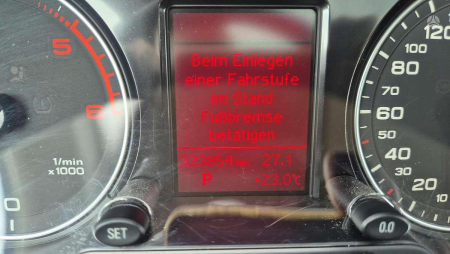 Melns Audi Q5 2011 Viļņa, ar dzinēja tilpumu 1.97 L un nobraukumu 324 tūkst. km par 8600 €, foto 17 vietnē AUTOMOTO.COM.LV