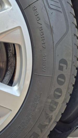 Melns Audi Q5 2011 Viļņa, ar dzinēja tilpumu 1.97 L un nobraukumu 324 tūkst. km par 8600 €, foto 27 vietnē AUTOMOTO.COM.LV