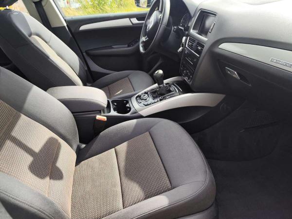 Black Audi Q5 2011 in Marijampole, with an engine capacity of 1.97 L and mileage of 231 thousand km for 7000 €, photo 8 on AUTOMOTO.COM.LV
