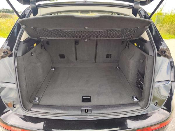 Black Audi Q5 2011 in Marijampole, with an engine capacity of 1.97 L and mileage of 231 thousand km for 7000 €, photo 10 on AUTOMOTO.COM.LV