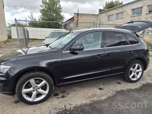 Audi Q5 2011 in Daugavpils on AUTOMOTO.COM.LV Black Audi Q5 2011 in Daugavpils, with an engine capacity of 3.00 L and mileage of 303 thousand km for 11000 €, photo 1 on AUTOMOTO.COM.LV