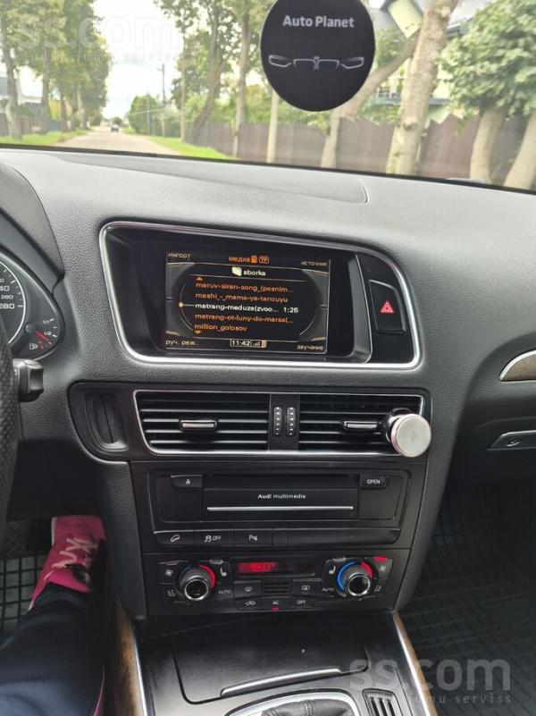 Black Audi Q5 2011 in Daugavpils, with an engine capacity of 3.00 L and mileage of 303 thousand km for 11000 €, photo 8 on AUTOMOTO.COM.LV
