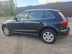 Melns Audi Q5 2011 Daugavpils, ar dzinēja tilpumu 2.00 L un nobraukumu 282 tūkst. km par 11000 €, foto 5 vietnē AUTOMOTO.COM.LV