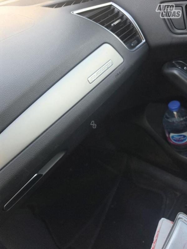 Black Audi Q5 2011 in Vilnius, with an engine capacity of 2.00 L and mileage of 327 thousand km for 8200 €, photo 10 on AUTOMOTO.COM.LV