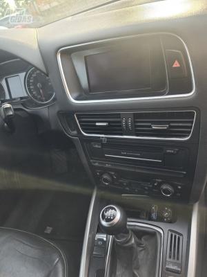 Melns Audi Q5 2011 Viļņa, ar dzinēja tilpumu 2.00 L un nobraukumu 327 tūkst. km par 8200 €, foto 13 vietnē AUTOMOTO.COM.LV