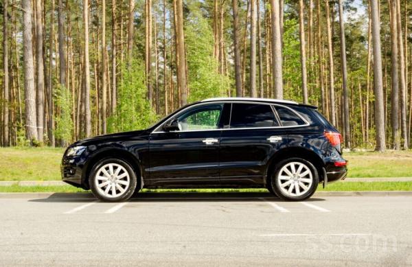 Melns Audi Q5 2011 Rīga, ar dzinēja tilpumu 2.00 L un nobraukumu 383 tūkst. km par 6990 €, foto 5 vietnē AUTOMOTO.COM.LV