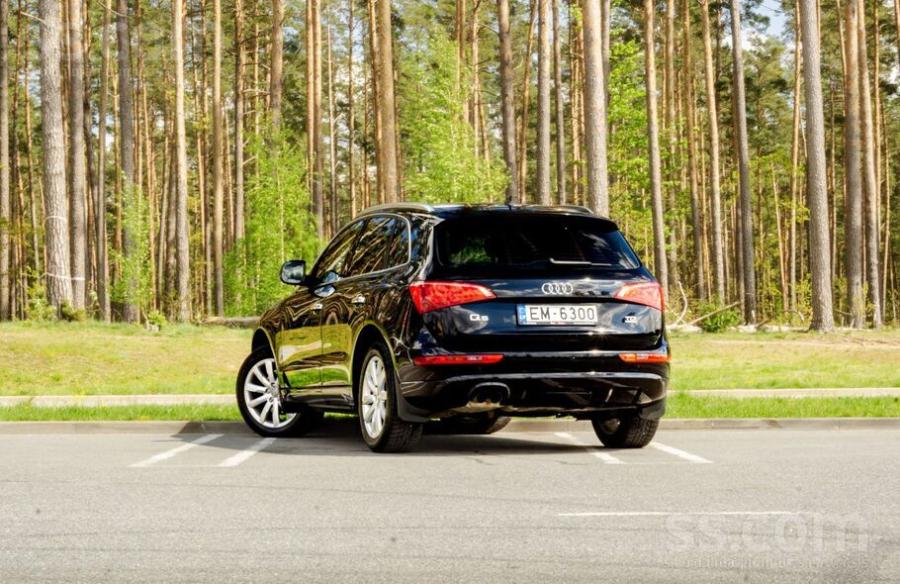 Black Audi Q5 2011 in Riga, with an engine capacity of 2.00 L and mileage of 383 thousand km for 6990 €, photo 8 on AUTOMOTO.COM.LV