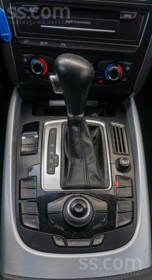 Black Audi Q5 2011 in Riga, with an engine capacity of 2.00 L and mileage of 383 thousand km for 6990 €, photo 16 on AUTOMOTO.COM.LV