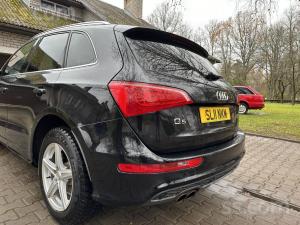 Black Audi Q5 2011 in Valmiera, with an engine capacity of 2.00 L and mileage of 415 thousand km for 2800 €, photo 5 on AUTOMOTO.COM.LV