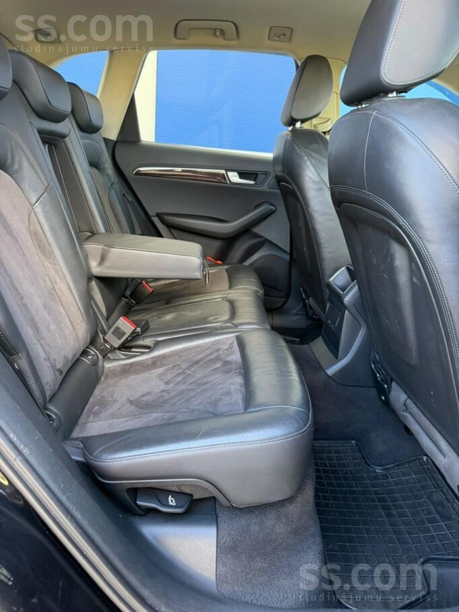 Melns Audi Q5 2011 Tukums, ar dzinēja tilpumu 2.00 L un nobraukumu 0 tūkst. km par 9800 €, foto 12 vietnē AUTOMOTO.COM.LV