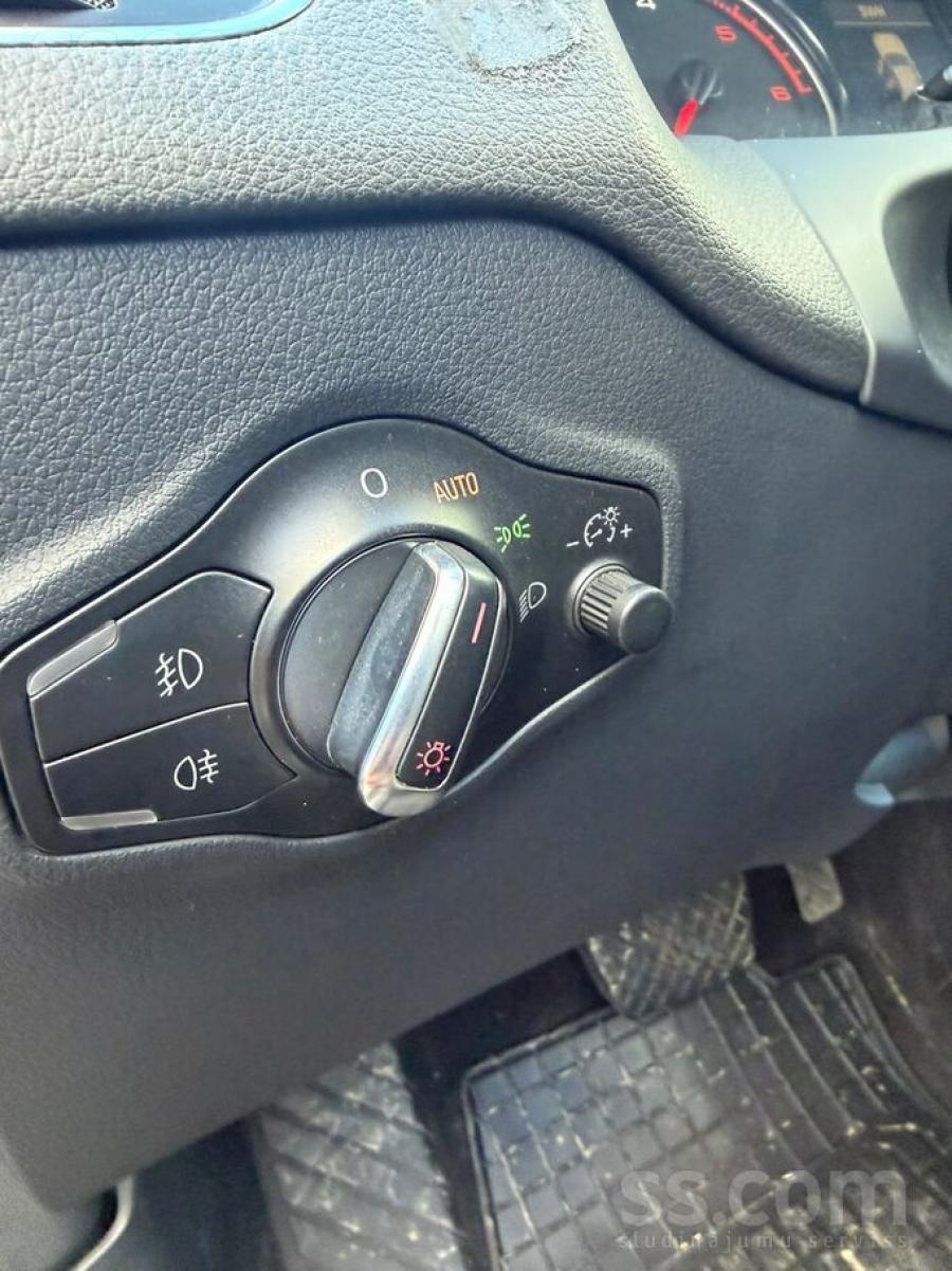 Melns Audi Q5 2011 Tukums, ar dzinēja tilpumu 2.00 L un nobraukumu 0 tūkst. km par 9800 €, foto 16 vietnē AUTOMOTO.COM.LV