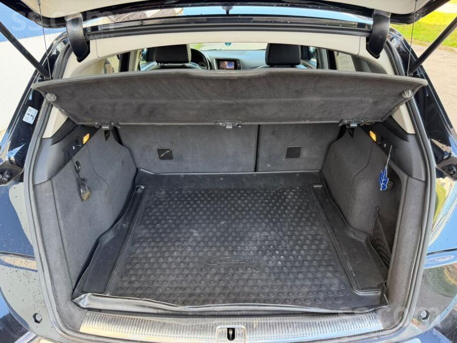 Melns Audi Q5 2011 Tukums, ar dzinēja tilpumu 2.00 L un nobraukumu 0 tūkst. km par 9800 €, foto 19 vietnē AUTOMOTO.COM.LV