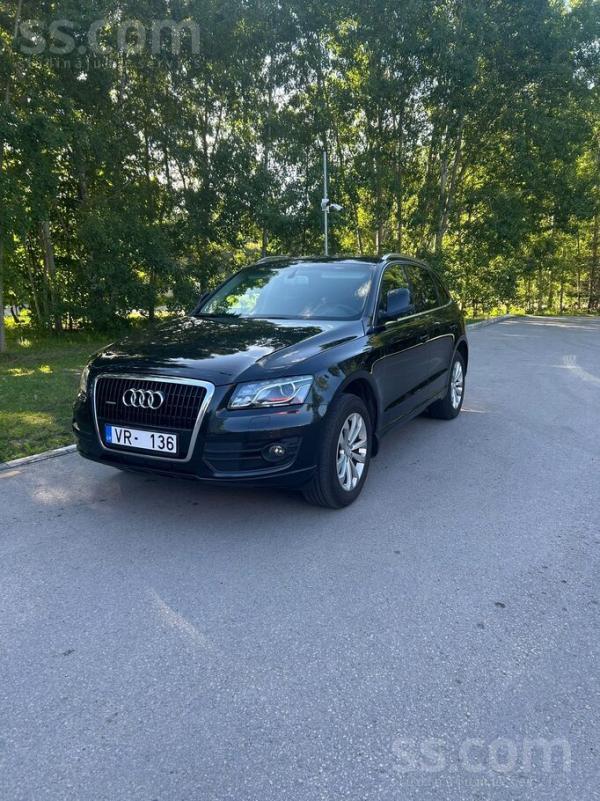 Black Audi Q5 2011 in Riga, with an engine capacity of 3.00 L and mileage of 289 thousand km for 8540 €, photo 5 on AUTOMOTO.COM.LV