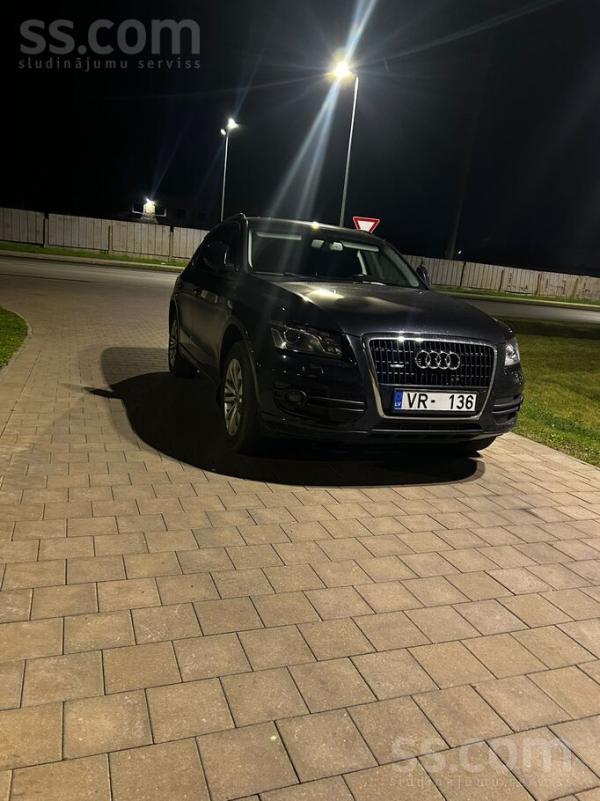 Black Audi Q5 2011 in Riga, with an engine capacity of 3.00 L and mileage of 289 thousand km for 8540 €, photo 11 on AUTOMOTO.COM.LV