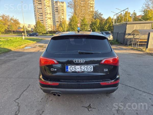 Melns Audi Q5 2011 Rīga, ar dzinēja tilpumu 2.00 L un nobraukumu 344 tūkst. km par 7990 €, foto 8 vietnē AUTOMOTO.COM.LV