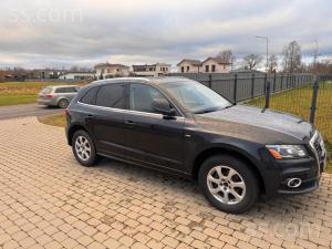 Black Audi Q5 2012 in Riga, with an engine capacity of 3.20 L and mileage of 173 thousand km for 10300 €, photo 2 on AUTOMOTO.COM.LV