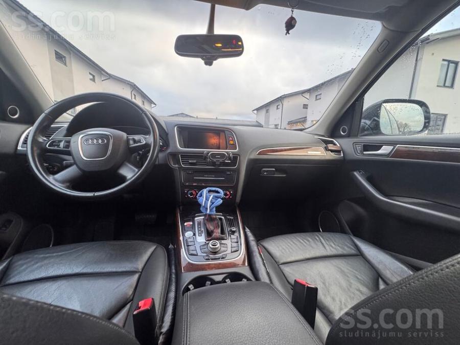 Black Audi Q5 2012 in Riga, with an engine capacity of 3.20 L and mileage of 173 thousand km for 10300 €, photo 7 on AUTOMOTO.COM.LV