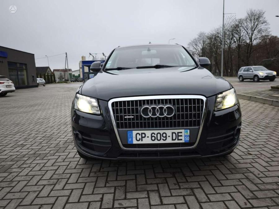Black Audi Q5 2012 in Taurage, with an engine capacity of 1.97 L and mileage of 236 thousand km for 8800 €, photo 6 on AUTOMOTO.COM.LV