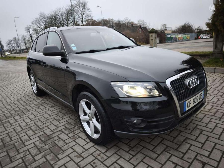 Black Audi Q5 2012 in Taurage, with an engine capacity of 1.97 L and mileage of 236 thousand km for 8800 €, photo 8 on AUTOMOTO.COM.LV