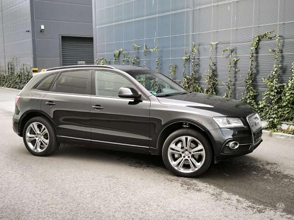 Black Audi Q5 2012 in Klaipeda, with an engine capacity of 3.00 L and mileage of 228 thousand km for 12999 €, photo 7 on AUTOMOTO.COM.LV