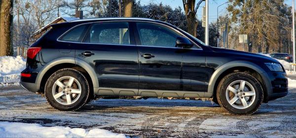 Black Audi Q5 2012 in Prienai, with an engine capacity of 1.97 L and mileage of 320 thousand km for 8750 €, photo 2 on AUTOMOTO.COM.LV